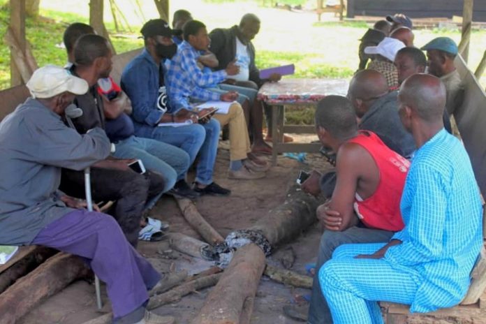 Au Gabon, les chefs de village vont recevoir un salaire de l'Etat ...