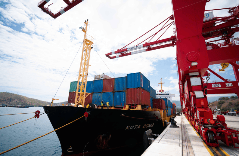 Timor port accueille deux navires d’essai en escale avant le démarrage ...