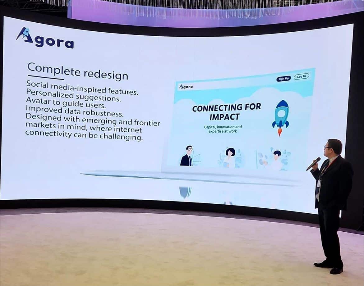 A Doha, Idrissa Diabira, Directeur général de l'ADEPME, présente ...