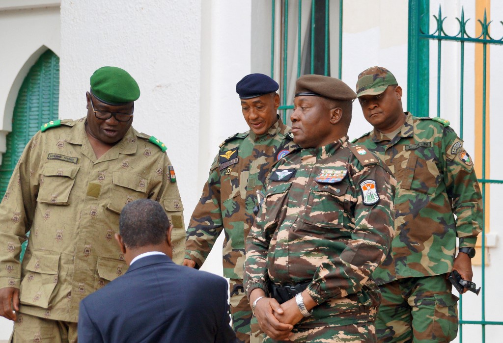 Le Niger va exporter du pétrole brut en janvier 2024 via le Bénin ...