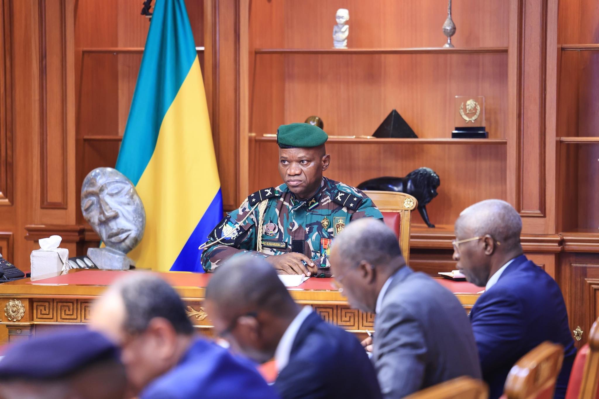 Gabon : Plus de 7.100 milliards de FCFA de dette publique en 2022 ...