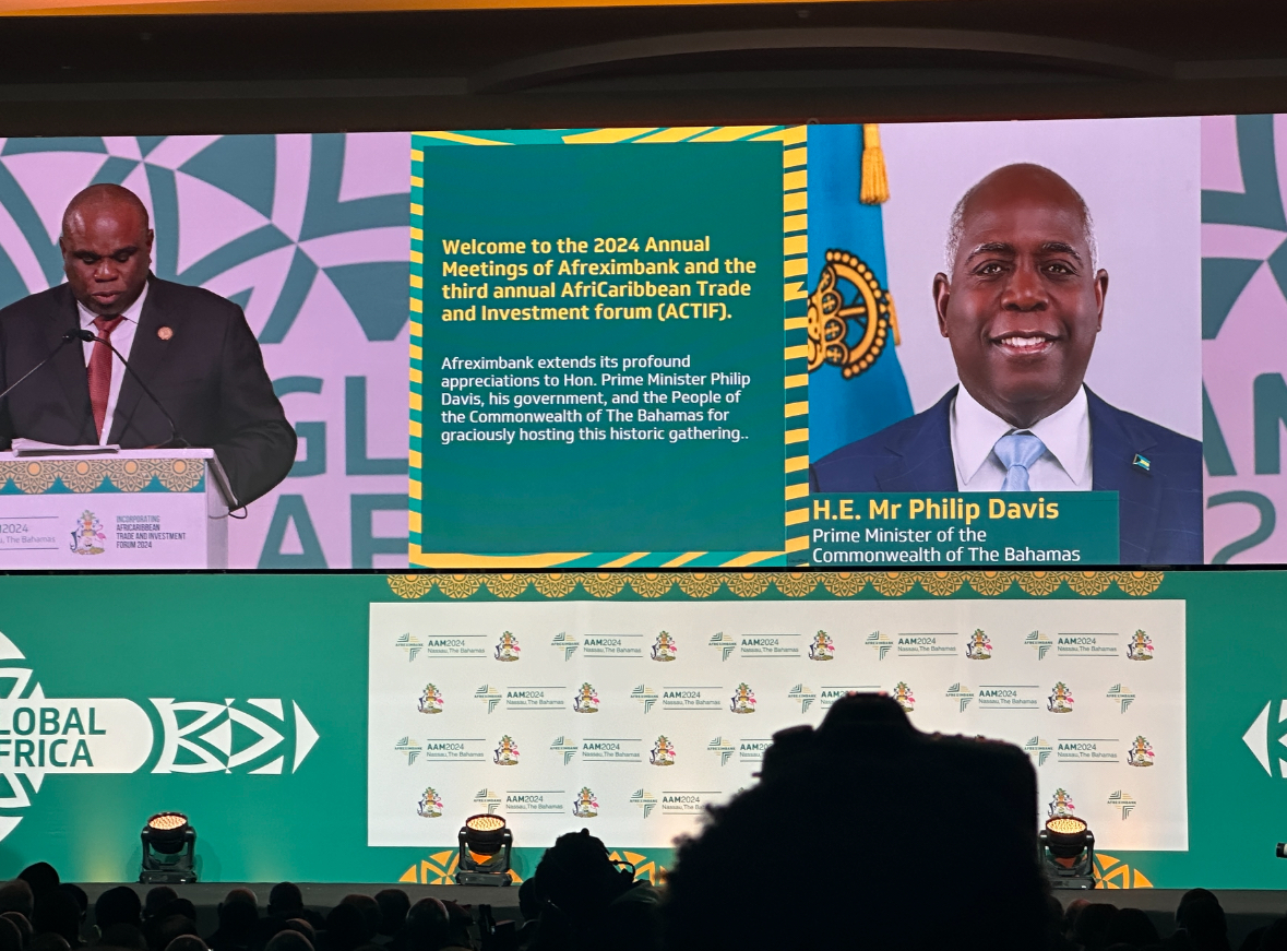 Aux assemblées générales d’Afreximbank, le premier ministre de Bahamas Philip Davis évoque ...
