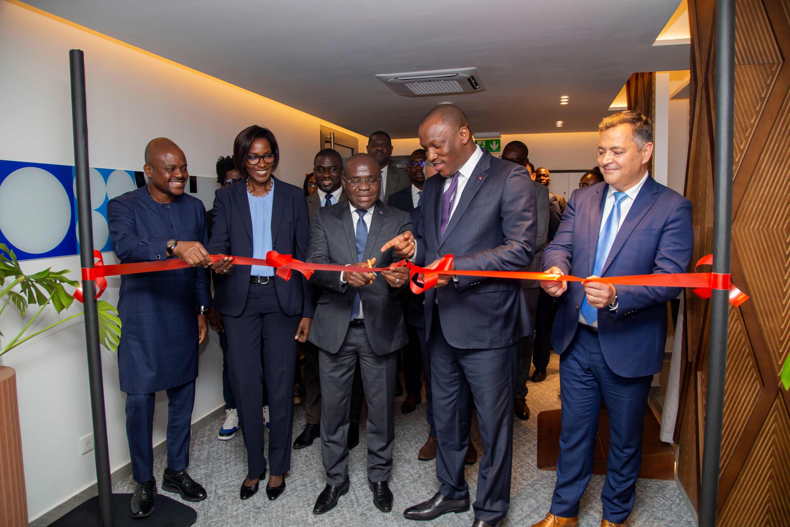 Côte d’Ivoire : AGL inaugure son centre d’innovation régional « Yiri ...