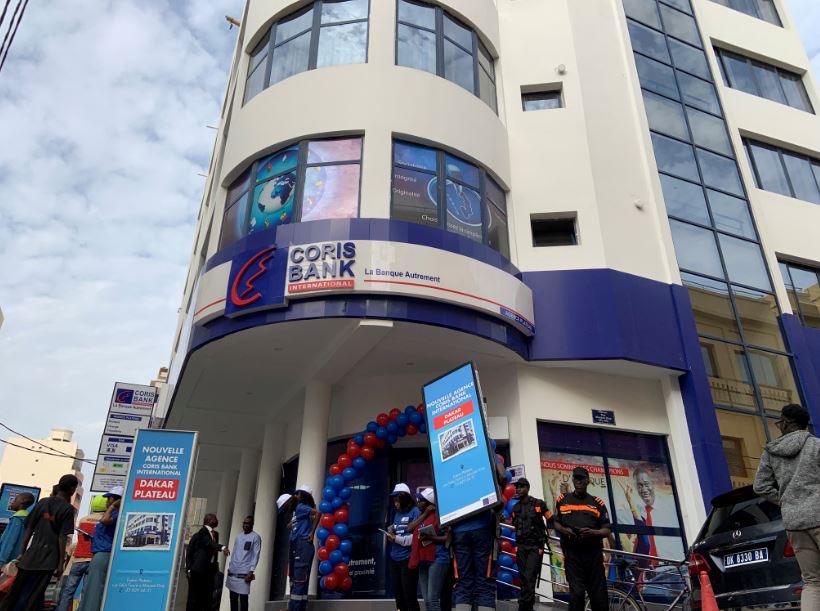 Sénégal : un litige entre Coris Bank et EOS Group atterrit à la Cour d ...