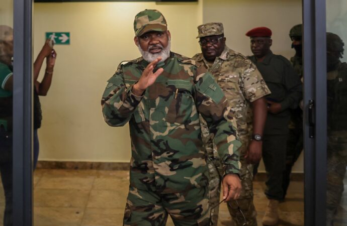 RDC : l'économiste Corneille Nangaa, un ancien président de la CENI ...