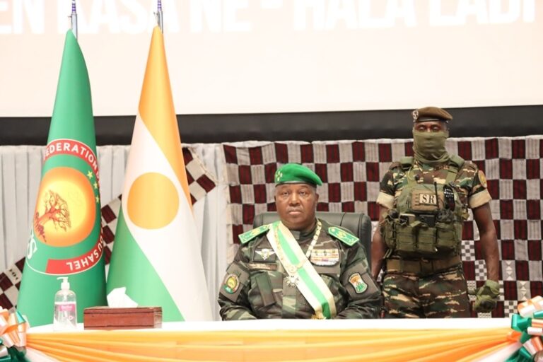 Niger : Abdourahamane Tiani investi président de la République pour un ...